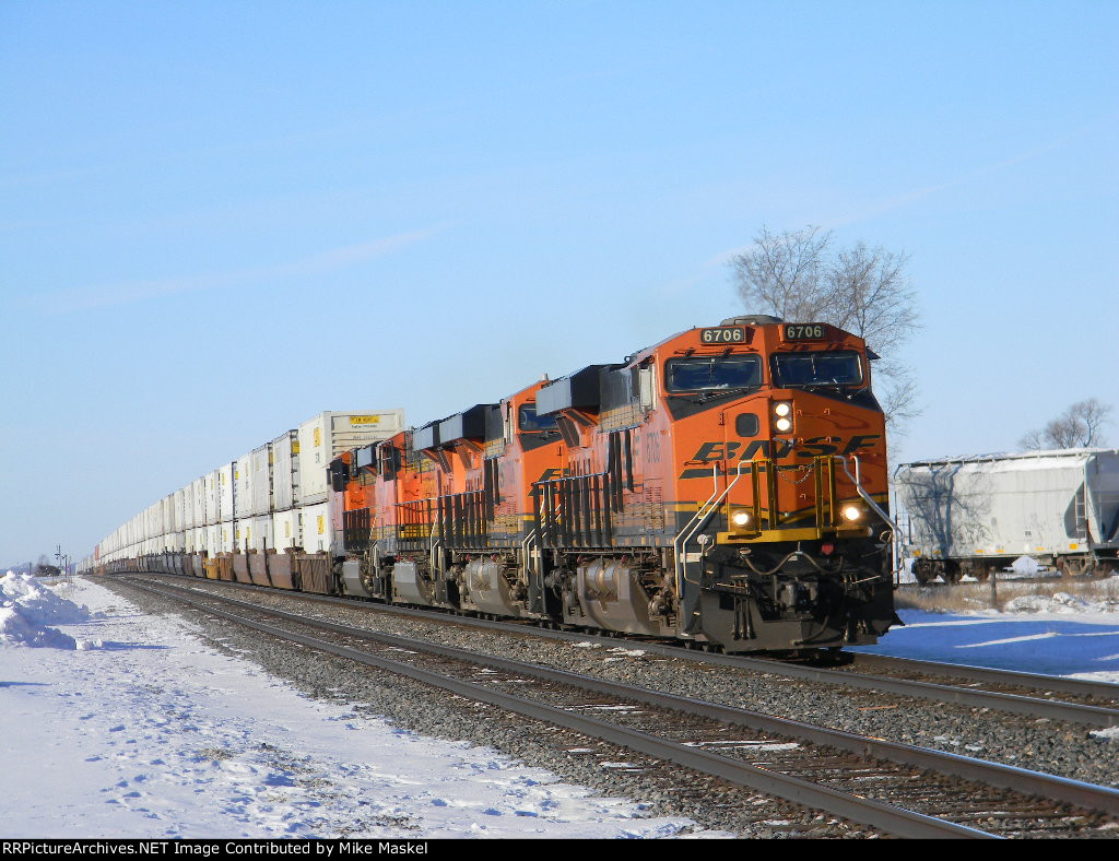 BNSF 6706